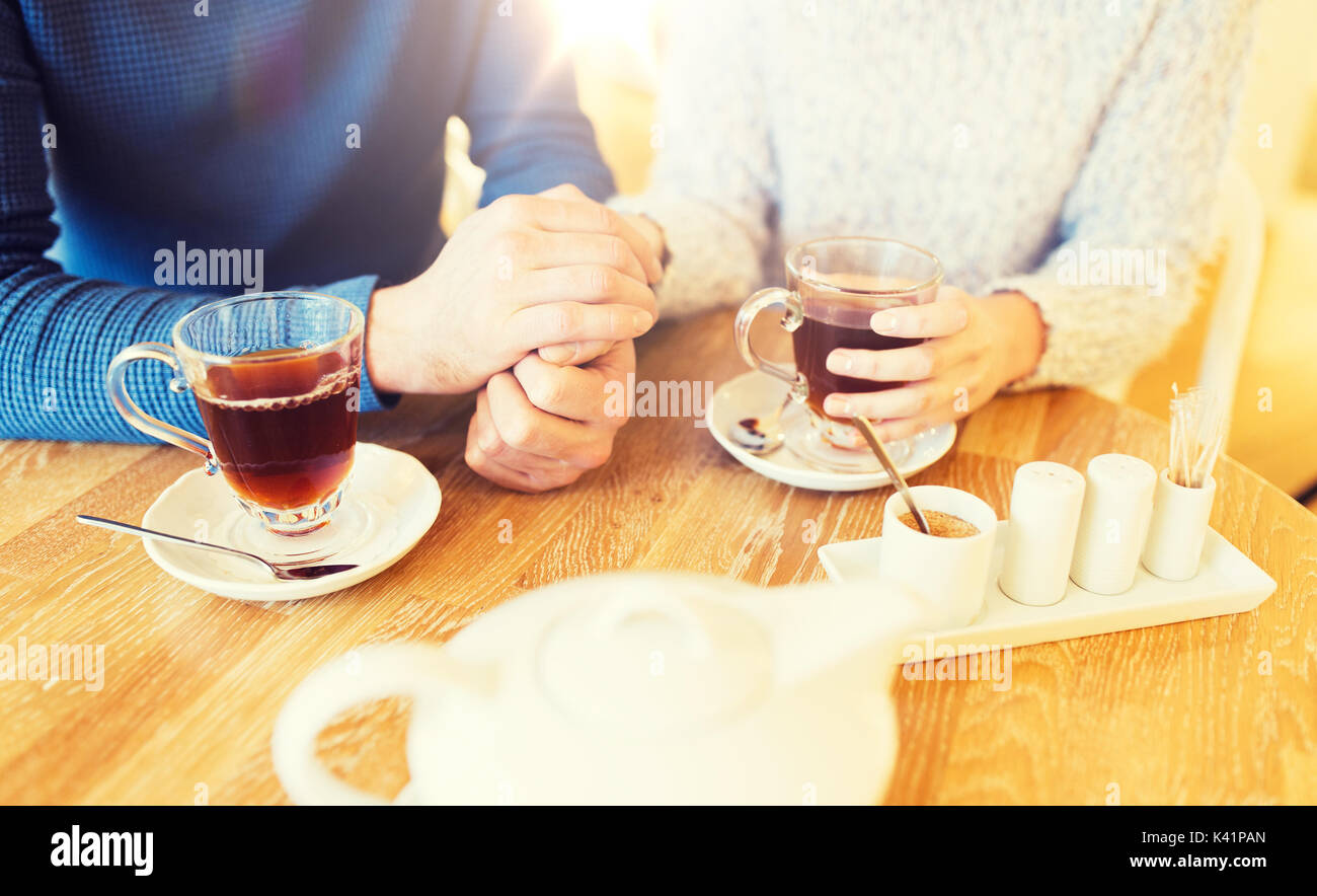 Man and woman drinking tea hi-res stock photography and images - Alamy
