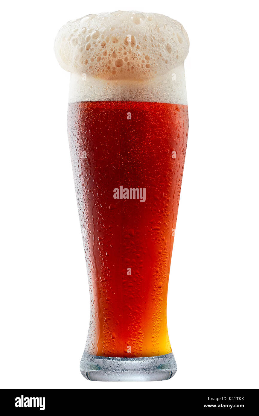 Mug of frosty dark red beer with foam Stock Photo - Alamy