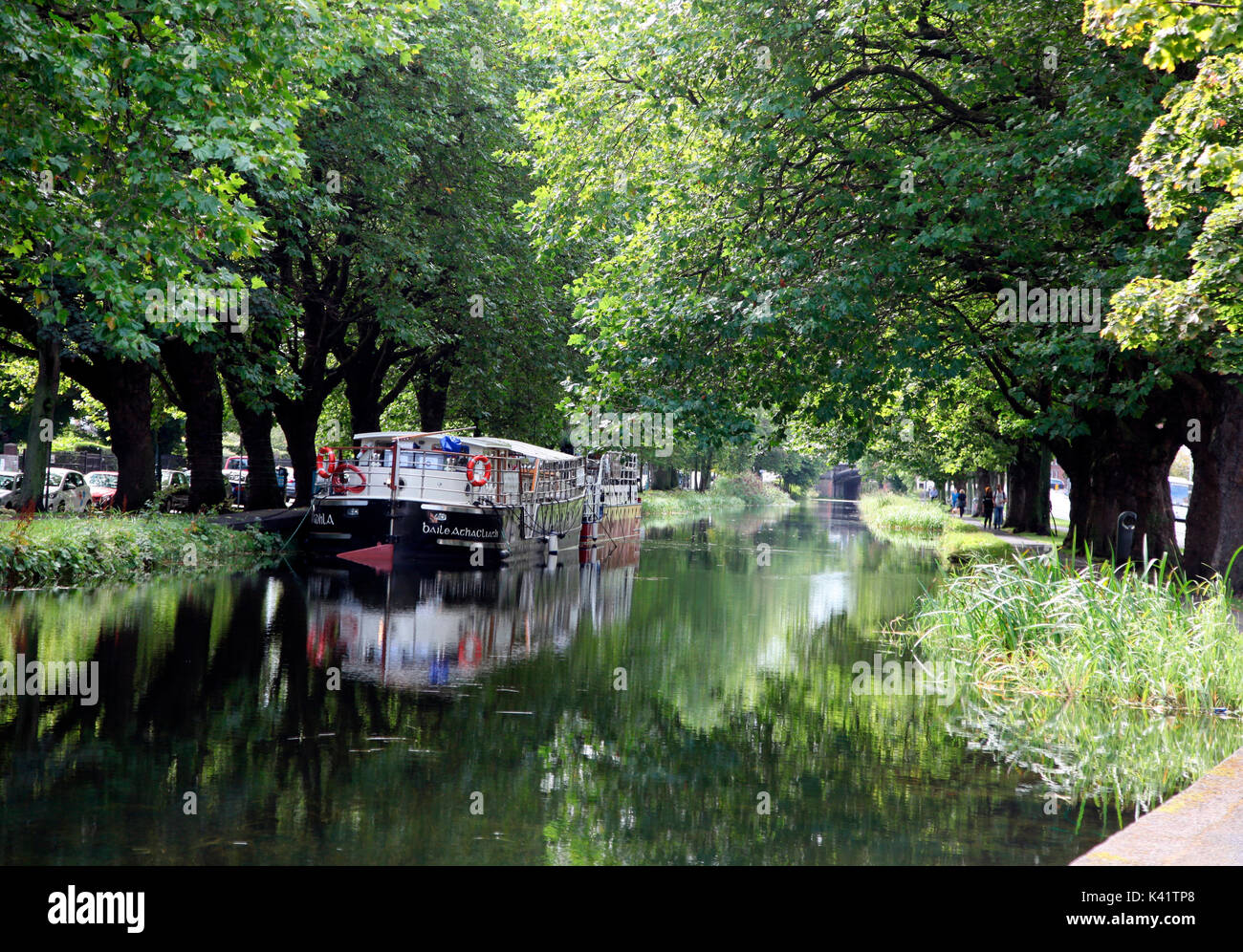 Barge on the Grand Canal, Dublin Stock Photo - Alamy