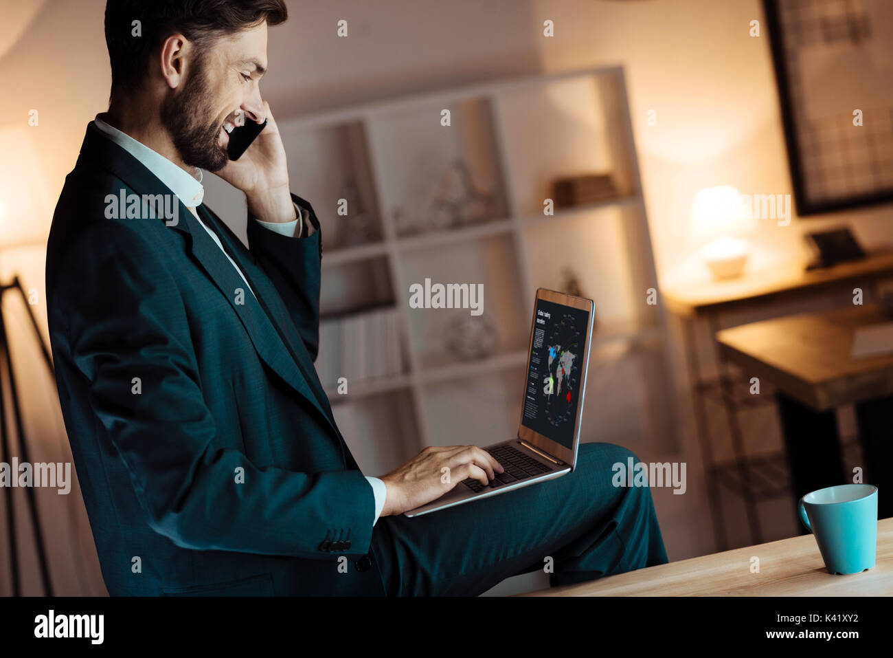 Semi formal man hi-res stock photography and images - Alamy