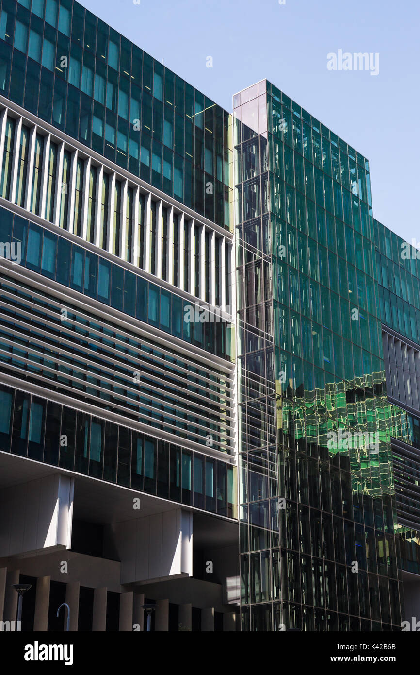 180 Tall Glass Office Building High Resolution Stock Photography and ...