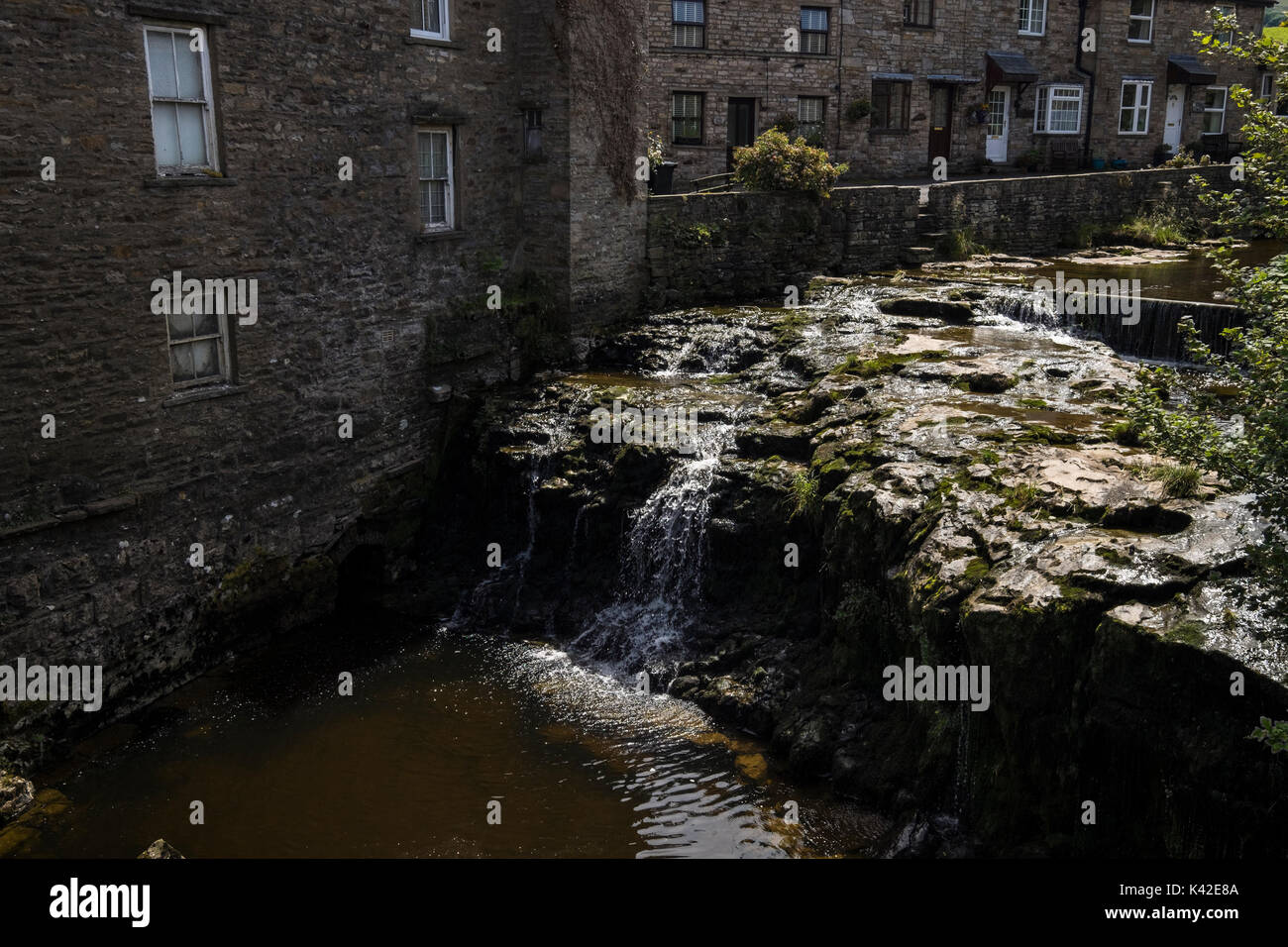 Wensleydale hawes village hi-res stock photography and images - Alamy