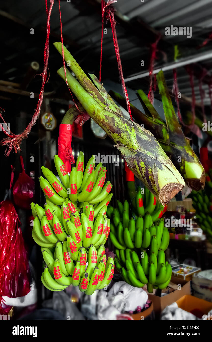 BANANA DRAGON FOR OFFERING. A Chinese tradition for worshipers to offer ...