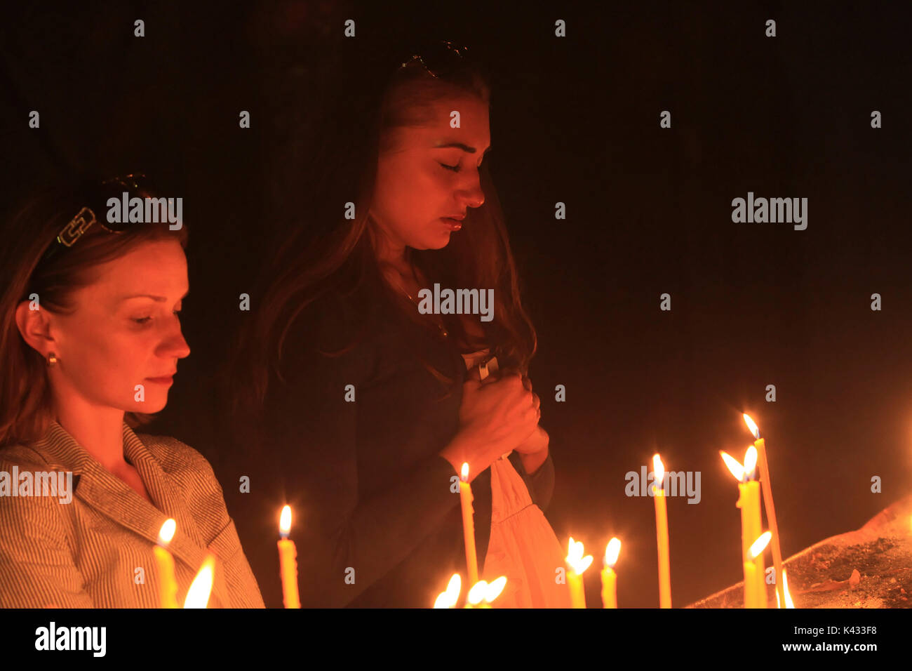 Lit faces hi-res stock photography and images - Alamy