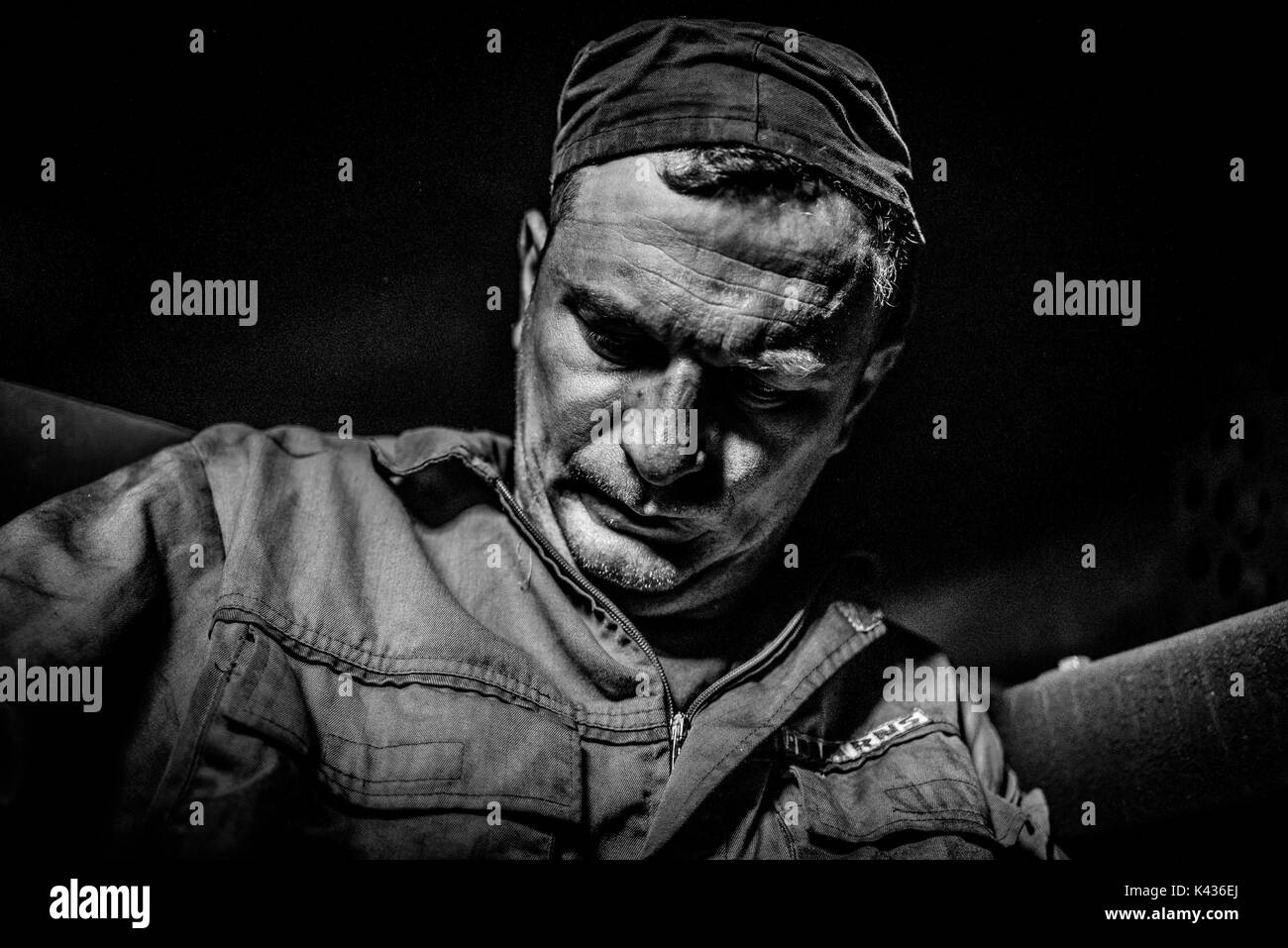 Worker face Black and White Stock Photos & Images - Alamy