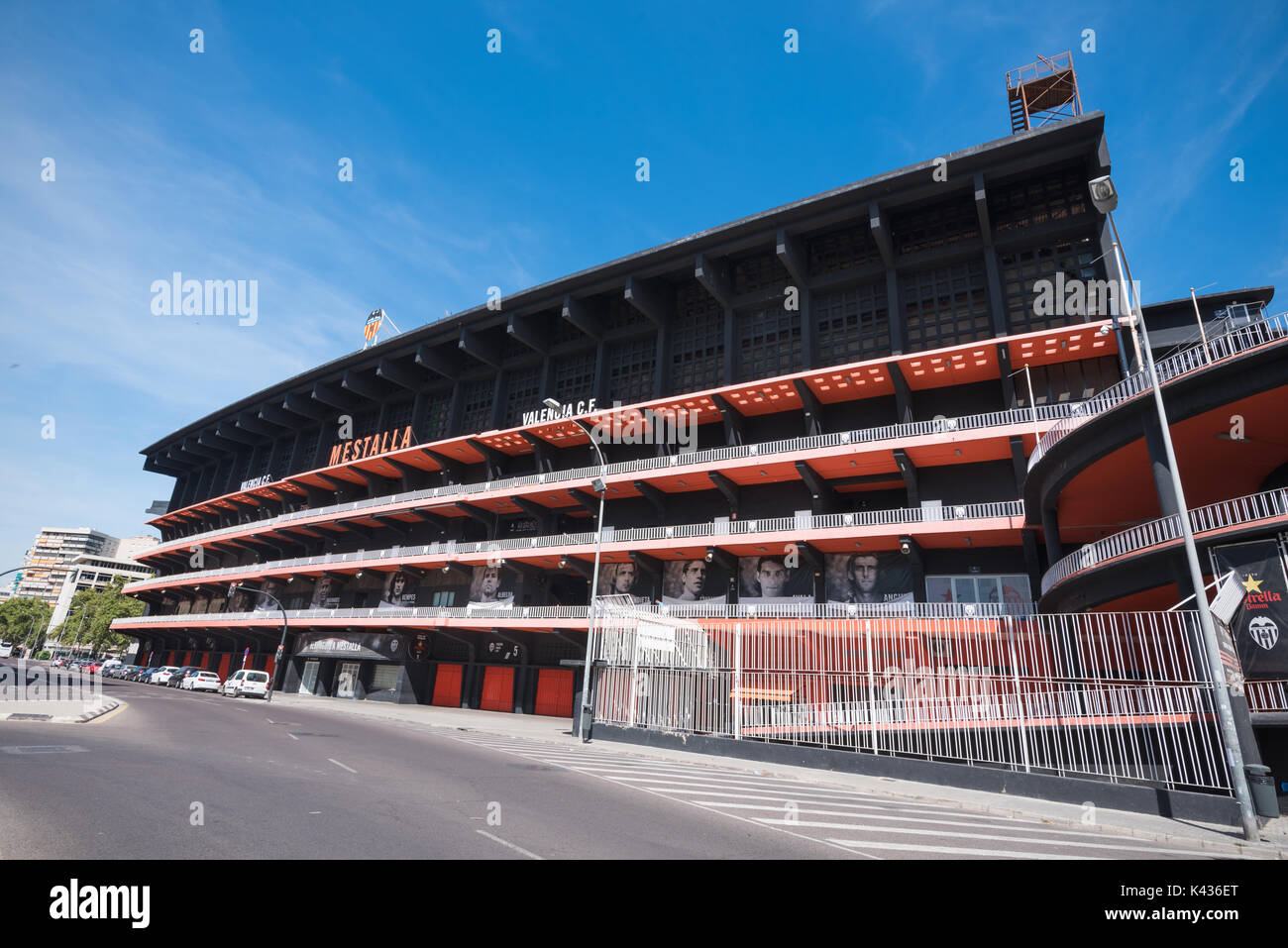Valencia football club team hi-res stock photography and images - Alamy