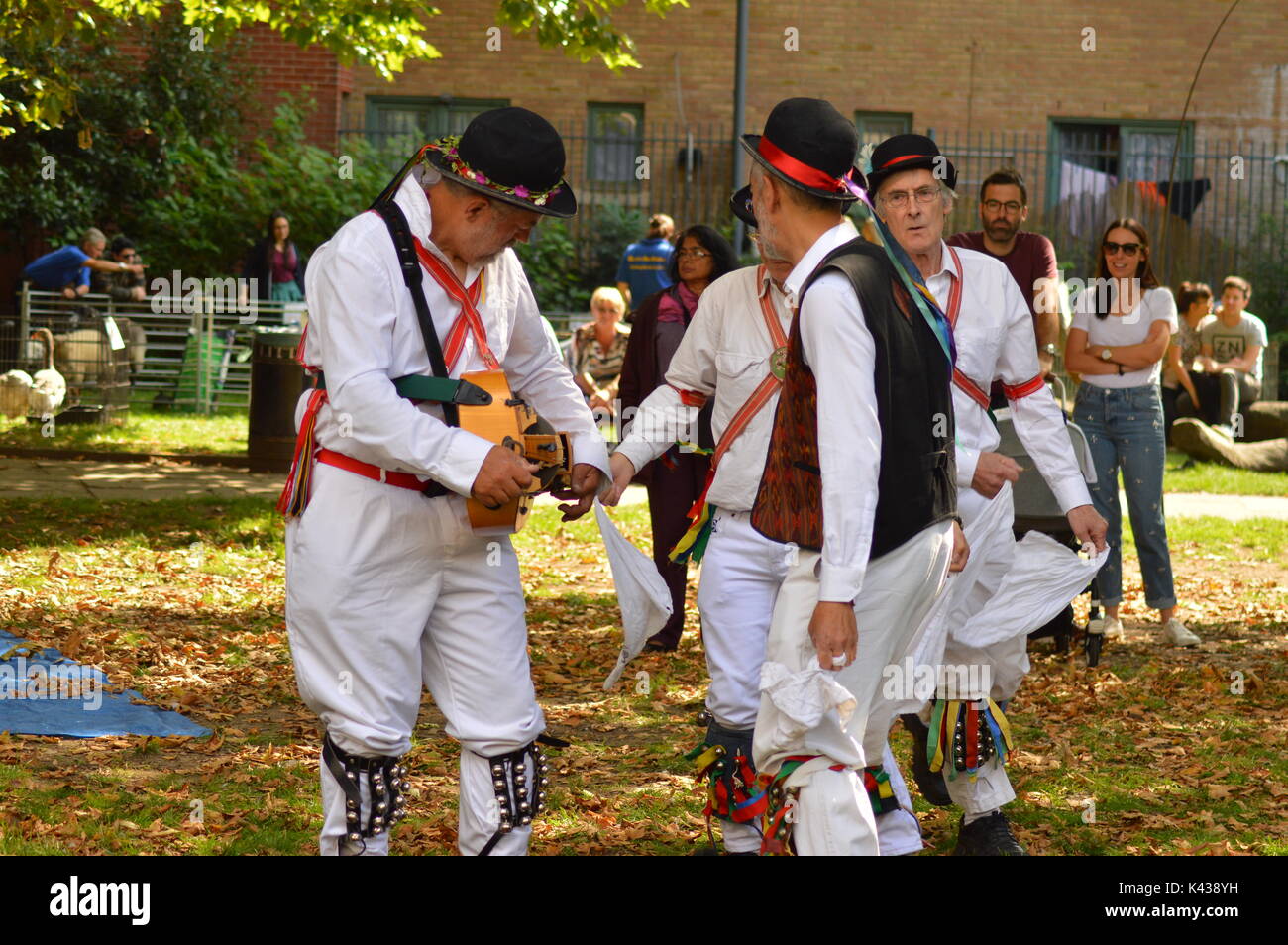 Morris dancers british traditional folk hi-res stock photography and ...