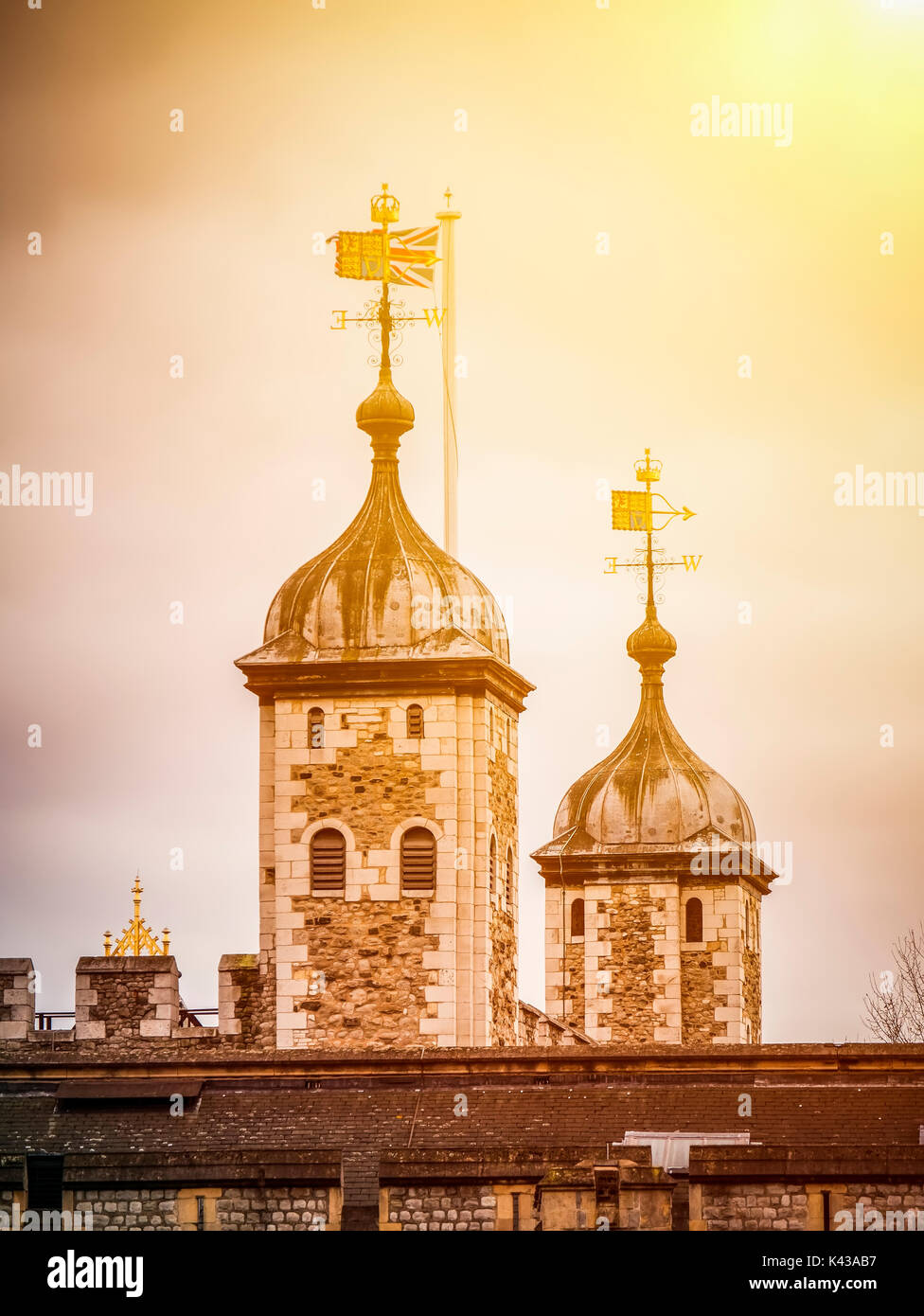 English tower old fortress hi-res stock photography and images - Alamy