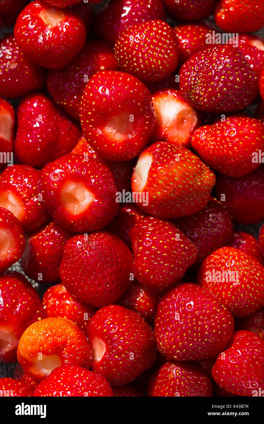 British new season strawberries hi-res stock photography and images - Alamy
