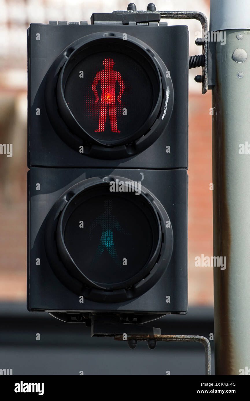 Pedestrian crossing lights indicating do not cross. Credit:Terry Applin ...