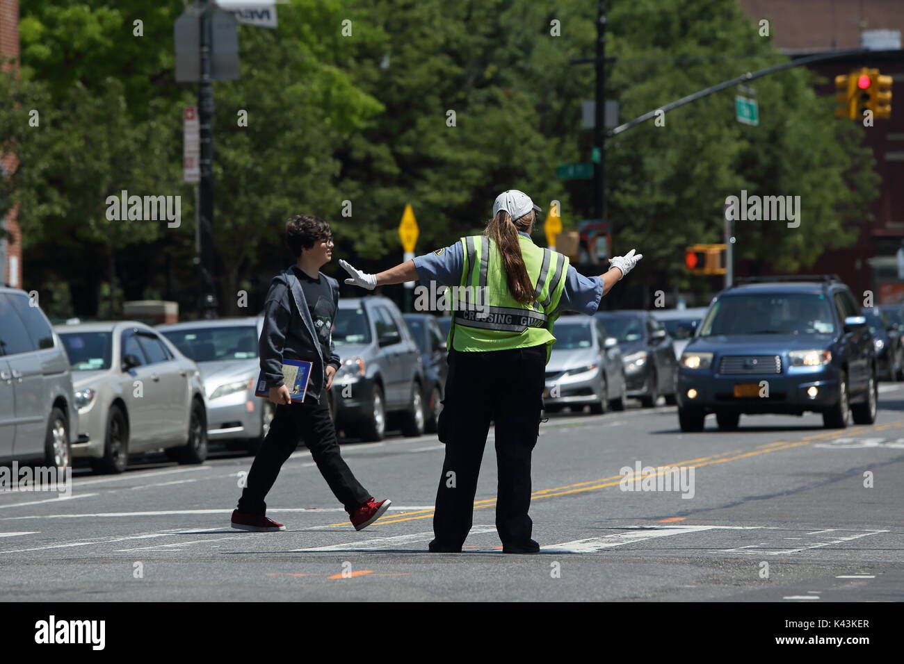 Crossing guard hi-res stock photography and images - Alamy