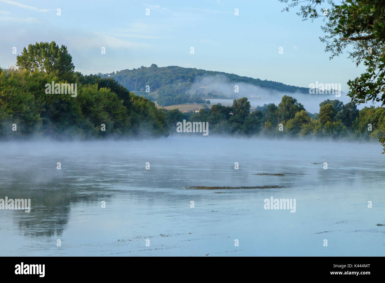 Mist above river hi-res stock photography and images - Alamy