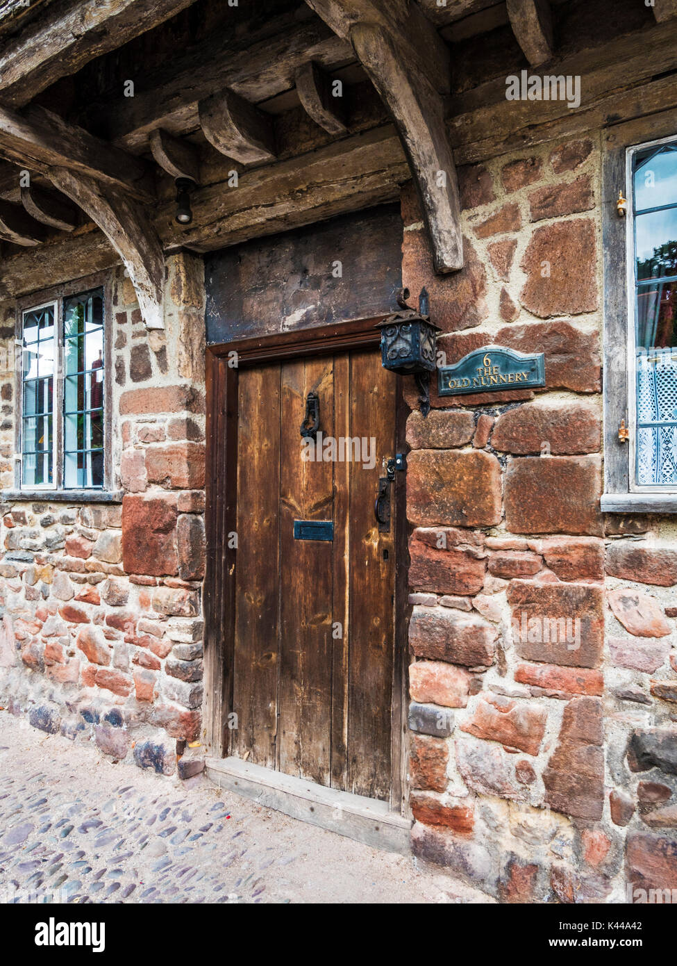 Medieval nunnery hi-res stock photography and images - Alamy