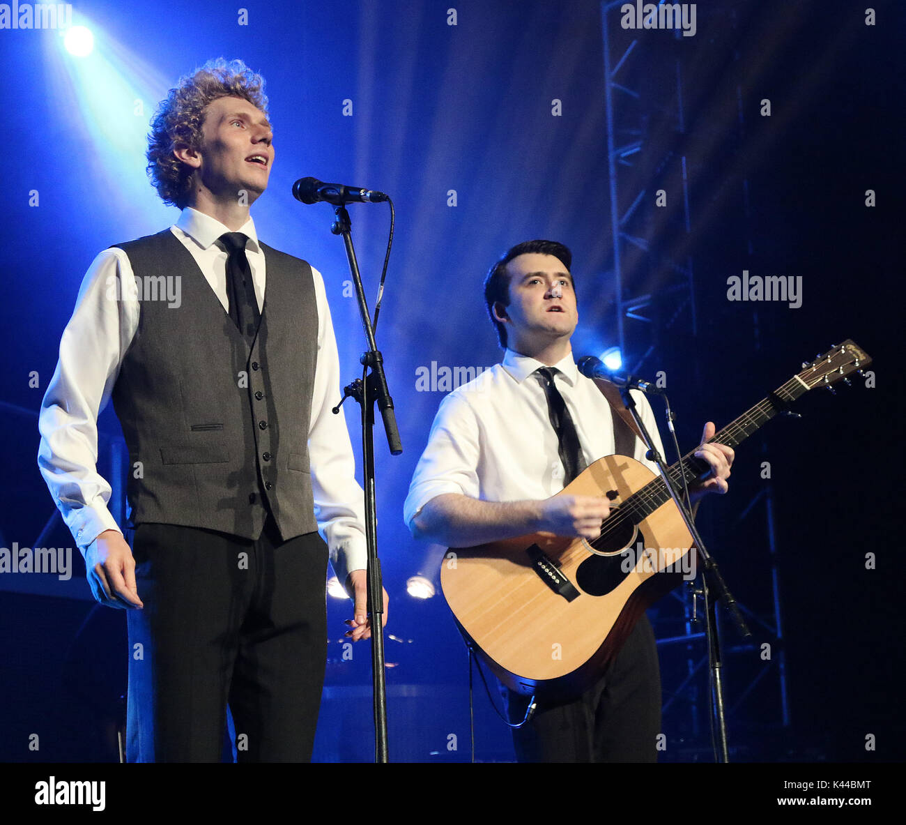 Simon and garfunkel hi-res stock photography and images - Alamy