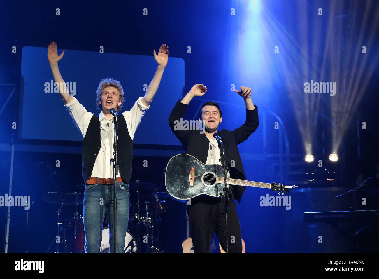 Paul simon 1960s hi-res stock photography and images - Alamy