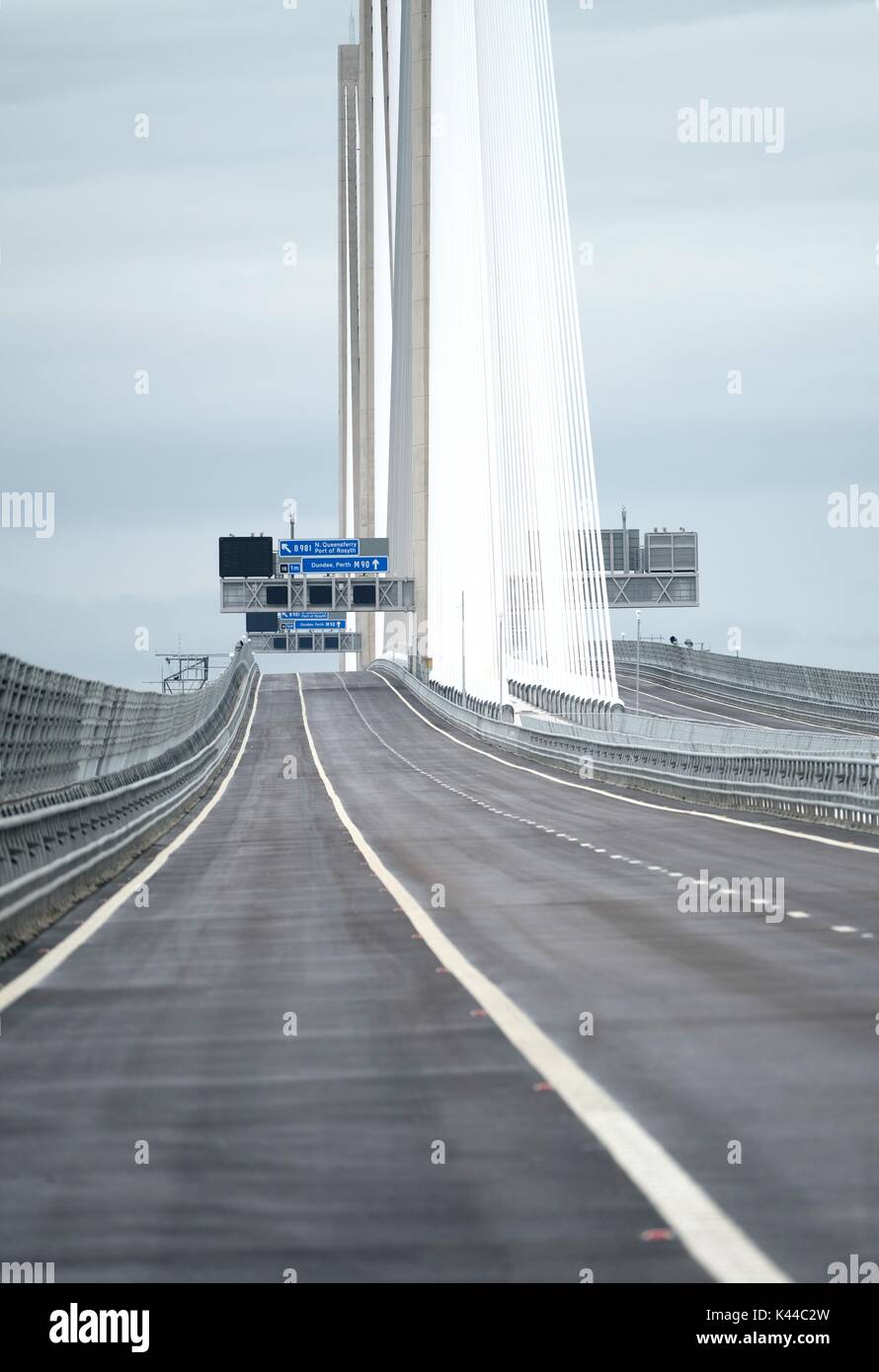 Cable stayed queen elizabeth ii bridge hi-res stock photography and ...