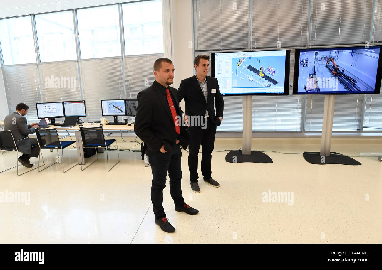 Cybernetics robotics hi-res stock photography and images - Alamy