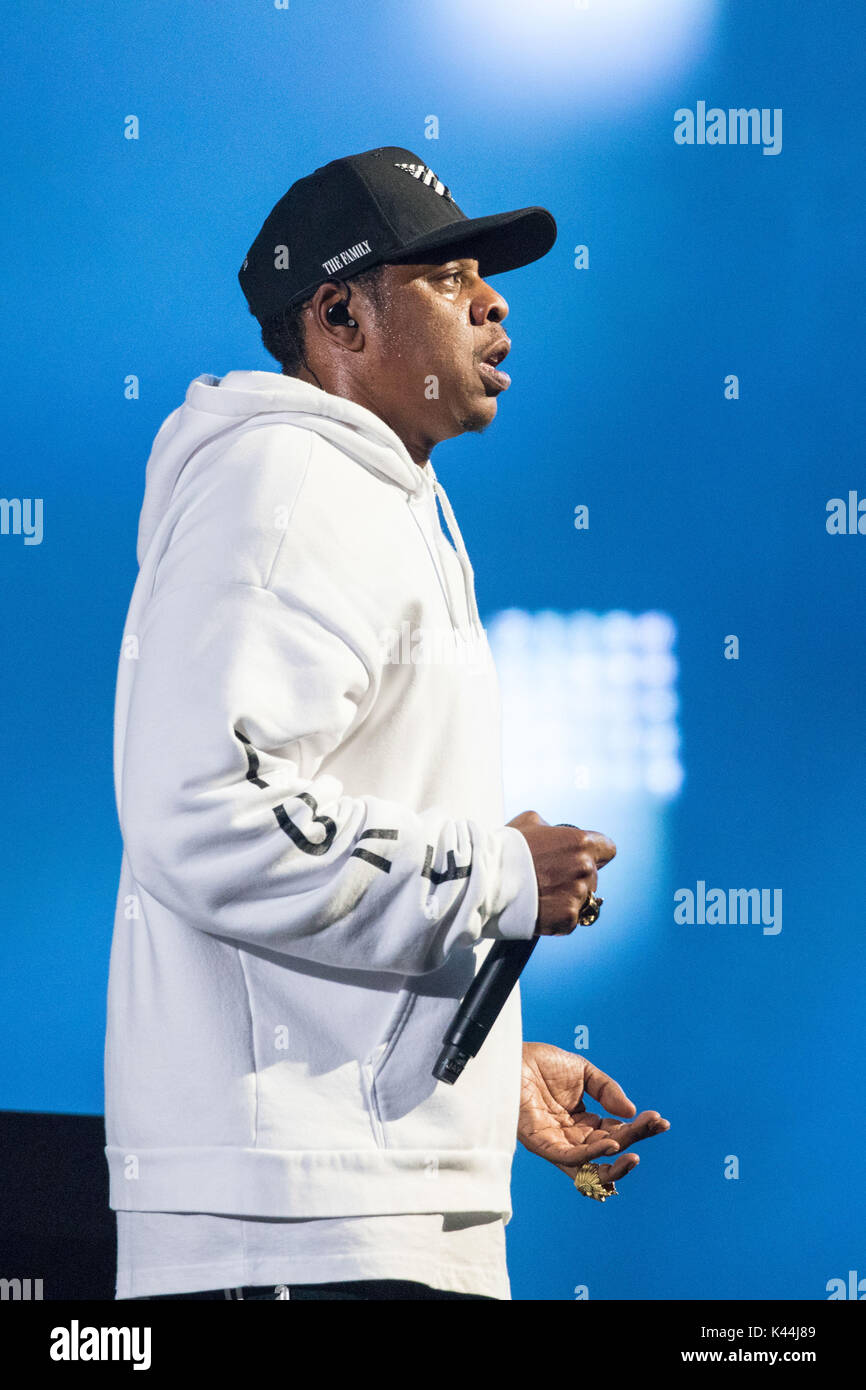 Philadelphia, Pennsylvania, USA. 3rd Sep, 2017. Rapper JAY-Z (SHAWN ...