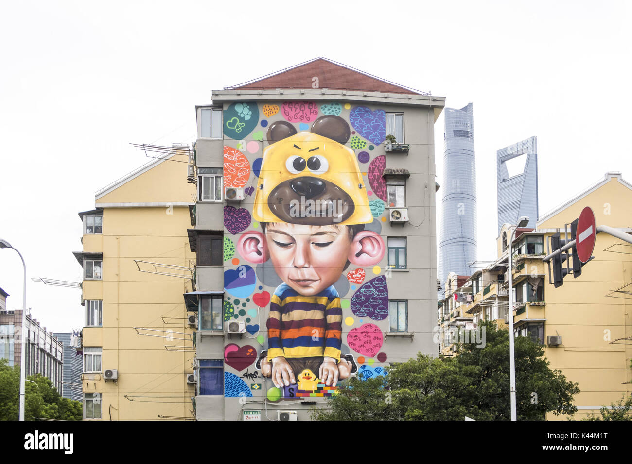 Graffiti wall in shanghai china hi-res stock photography and images - Alamy