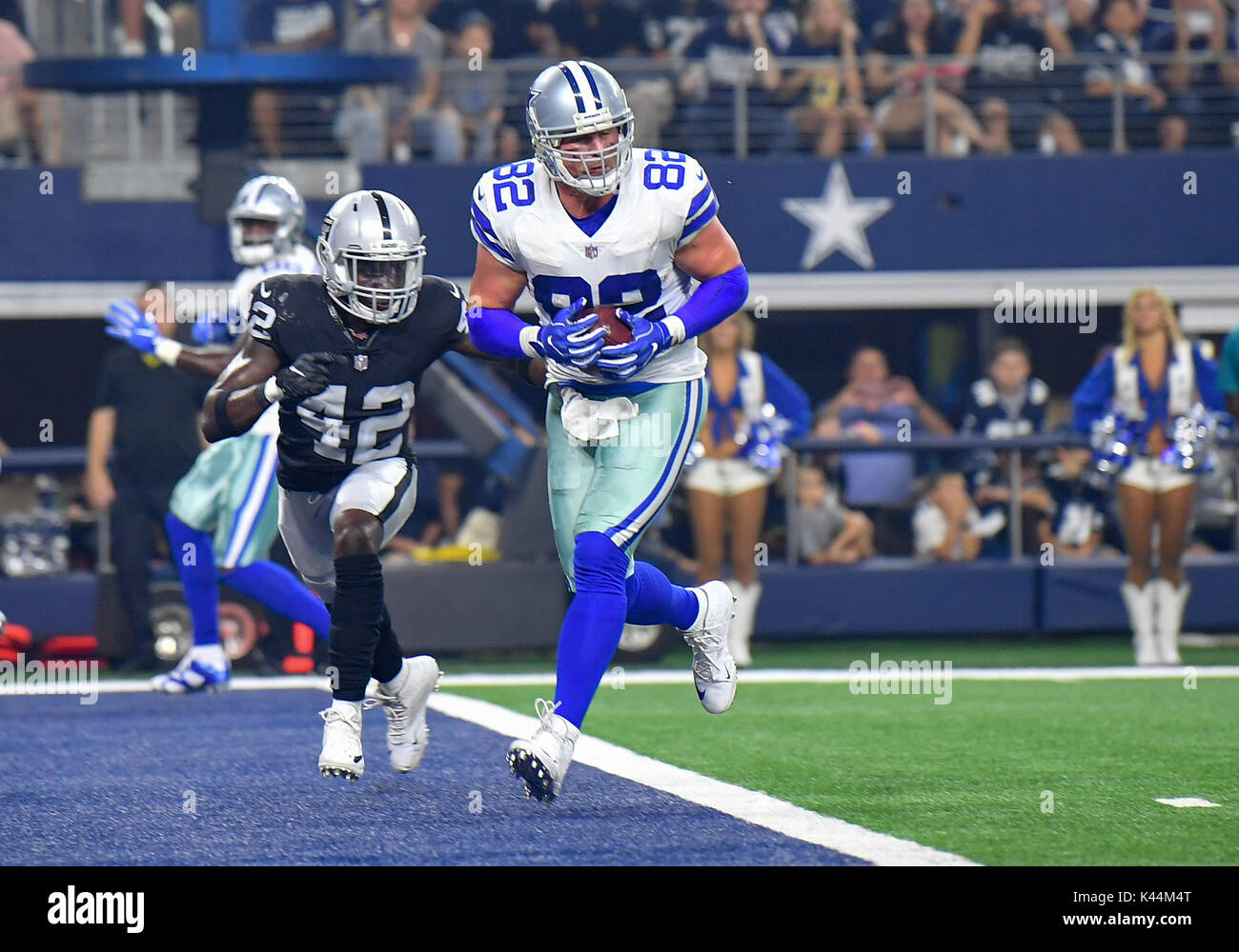August 26th, 2017:.Dallas Cowboys tight end Jason Witten (82) catches a ...