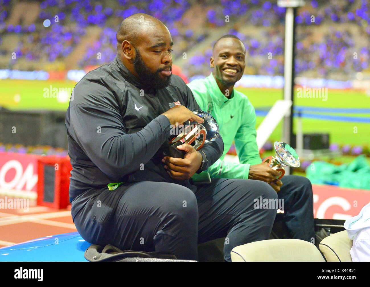Darrell Hill (USA) and Nijel Amos (BOT) poses with the IAAF Diamond ...