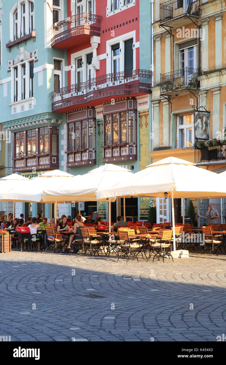 Pastel coloured buildings hi-res stock photography and images - Alamy