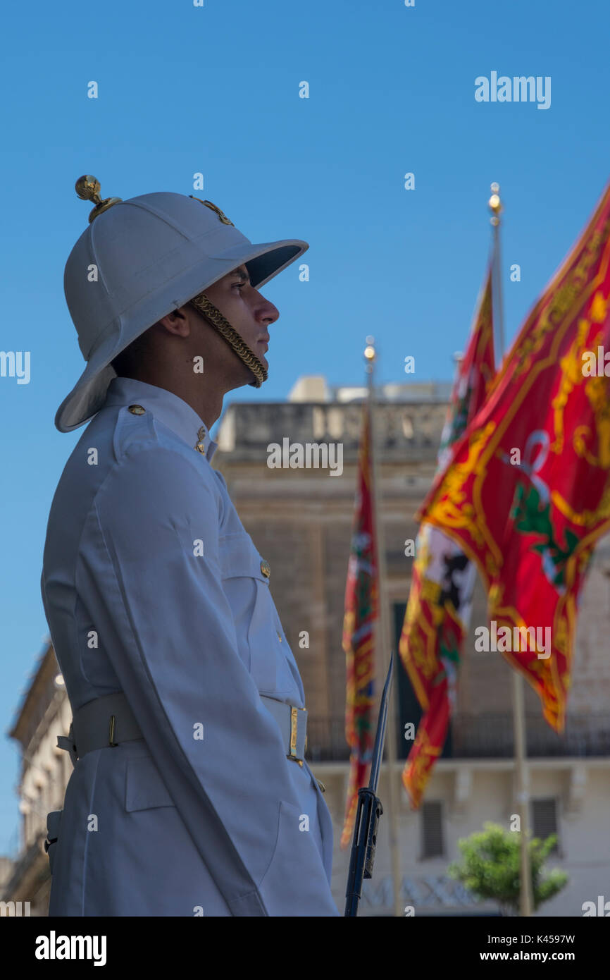 Guard grand masters palace valletta hi-res stock photography and images ...