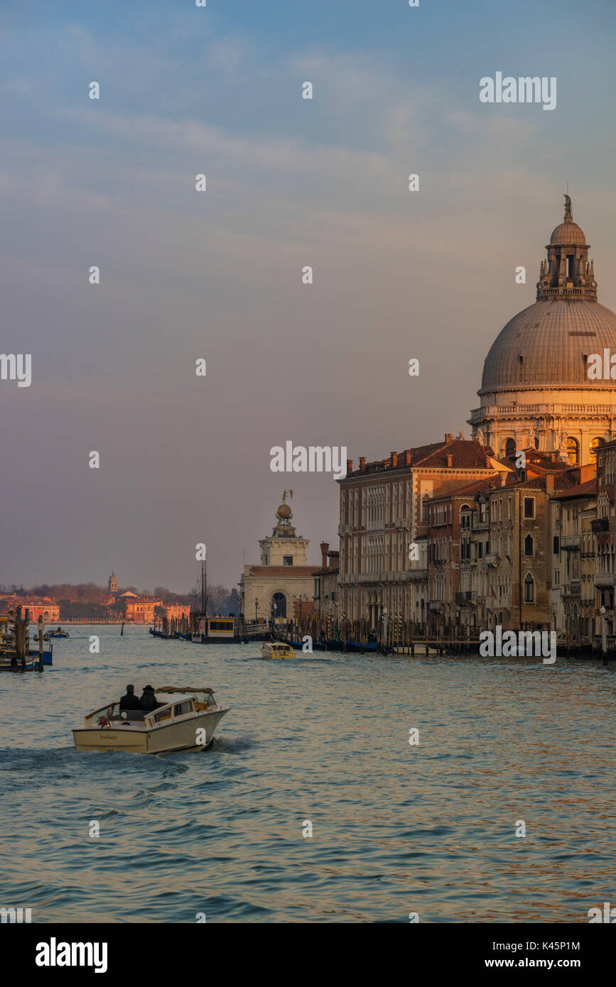 Bridge over canal venetian architecture hi-res stock photography and ...