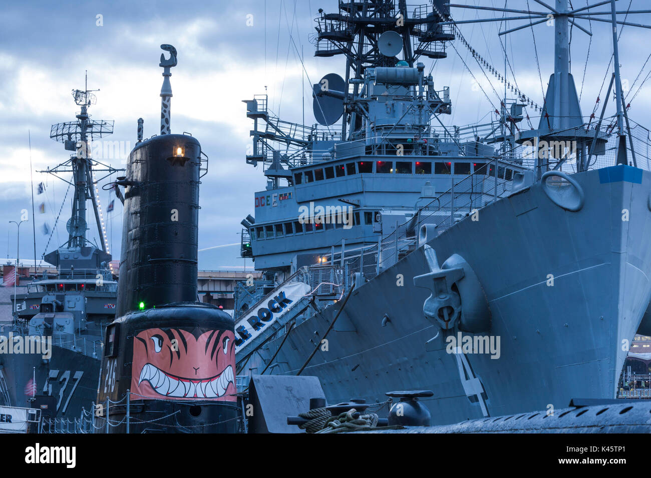 Buffalo naval and military park hi-res stock photography and images - Alamy