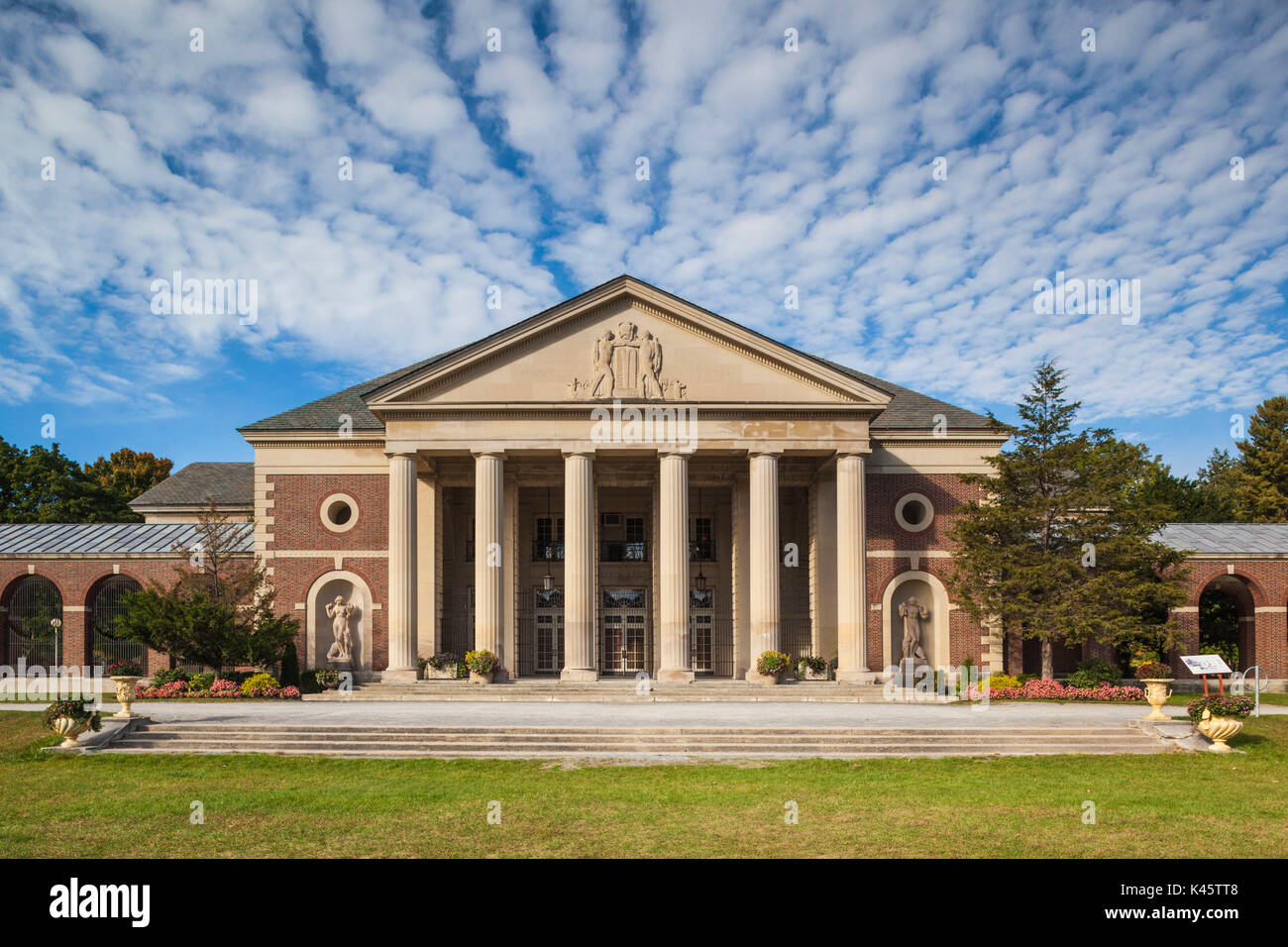 Hudson hall hi-res stock photography and images - Alamy