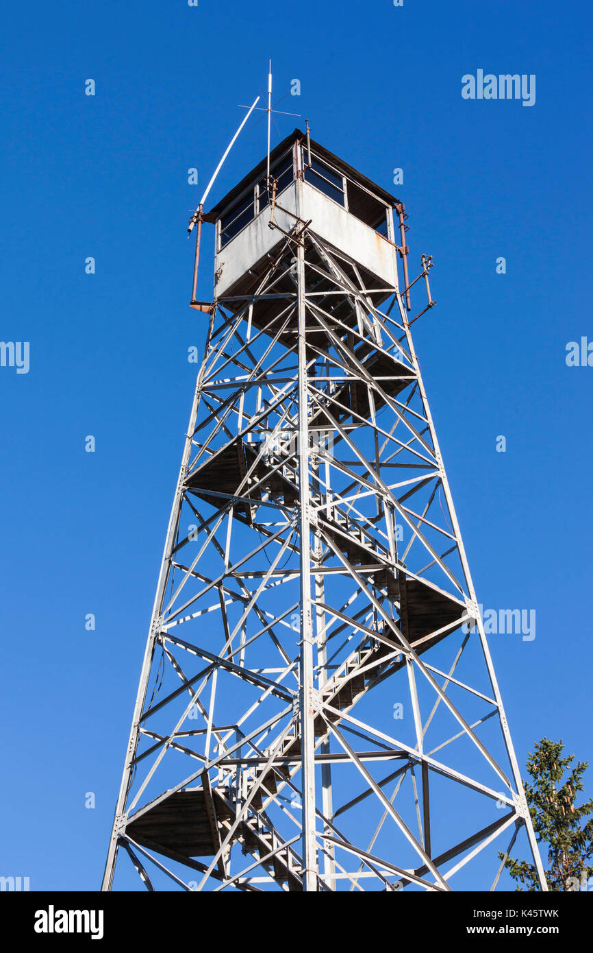 USA, Pennsylvania, Pocono Mountains, Long Pond, Pohopico fire tower ...