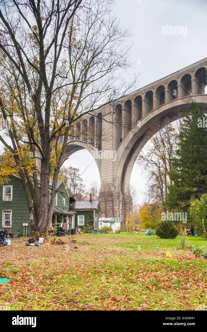 USA, Pennsylvania, Nicholson, Tunkhannock Viaduct, largest concrete ...