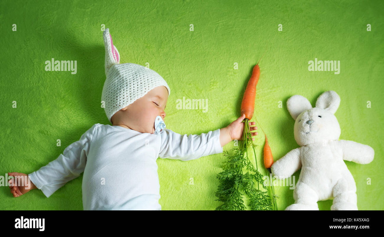 Hare sleep hi-res stock photography and images - Alamy