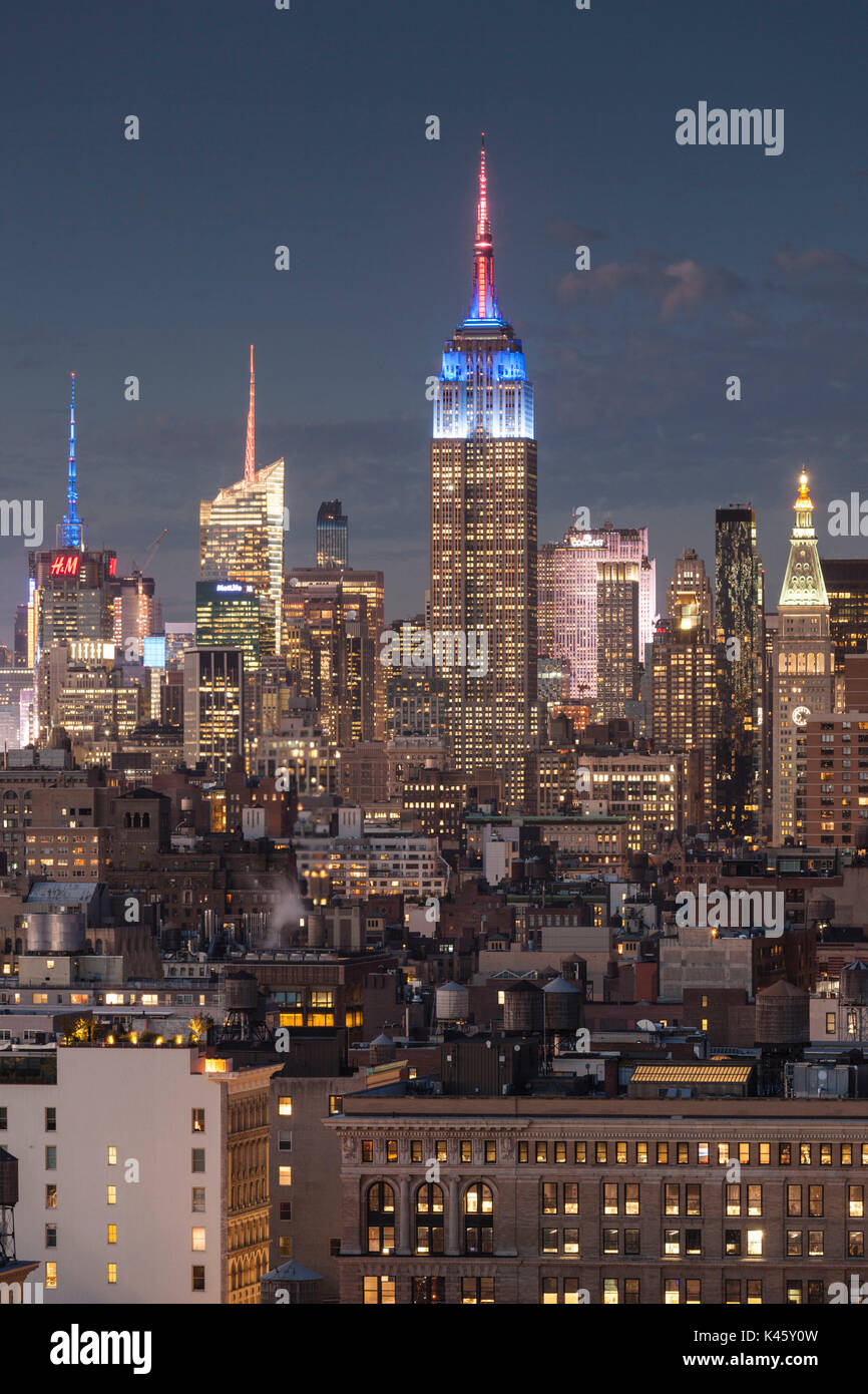 USA, New York, New York City, Lower Manhattan, Mid-town Manhattan ...