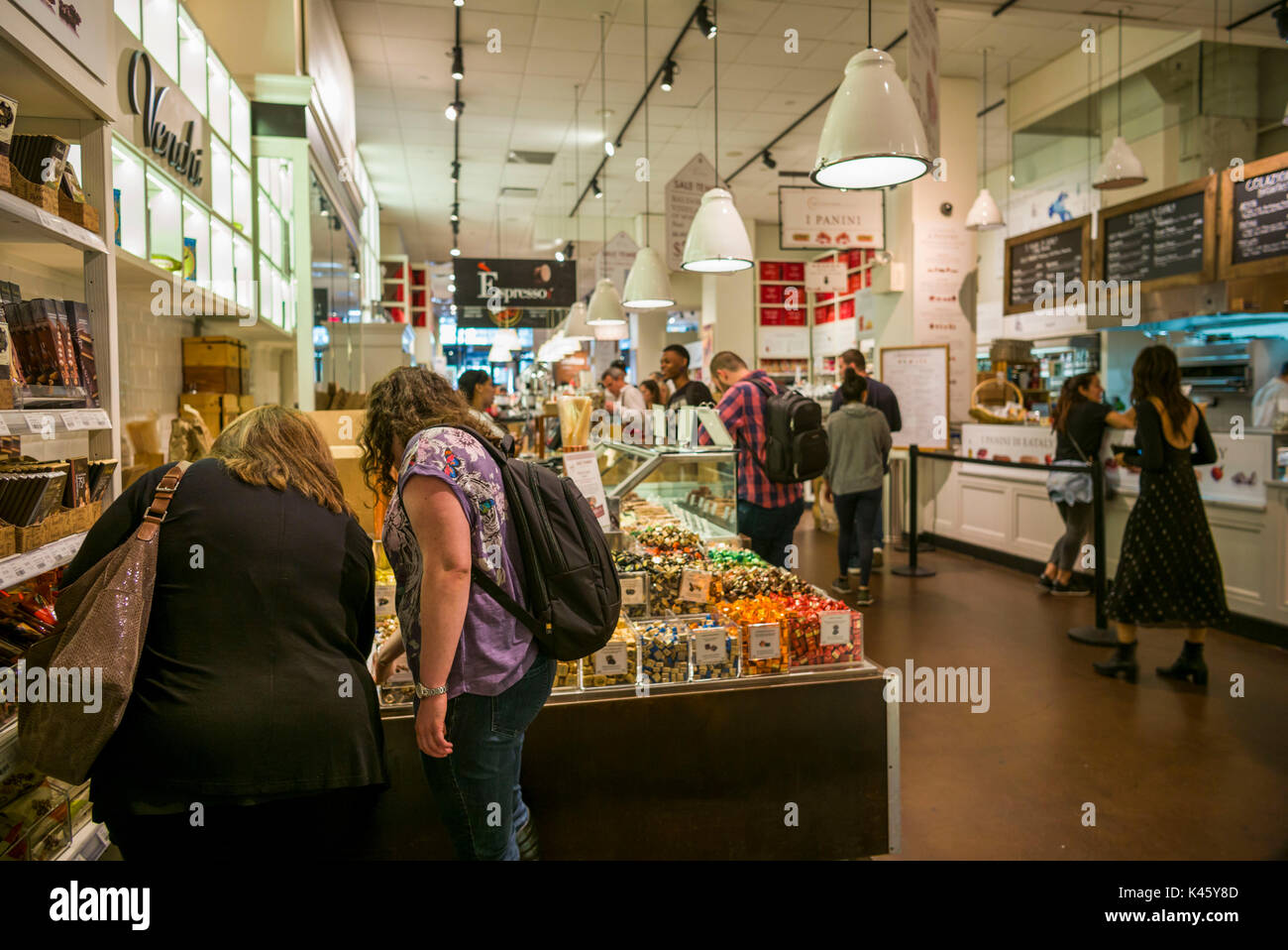 USA, New York, New York City, Mid-Town Manhattan, Eataly Restaurant ...