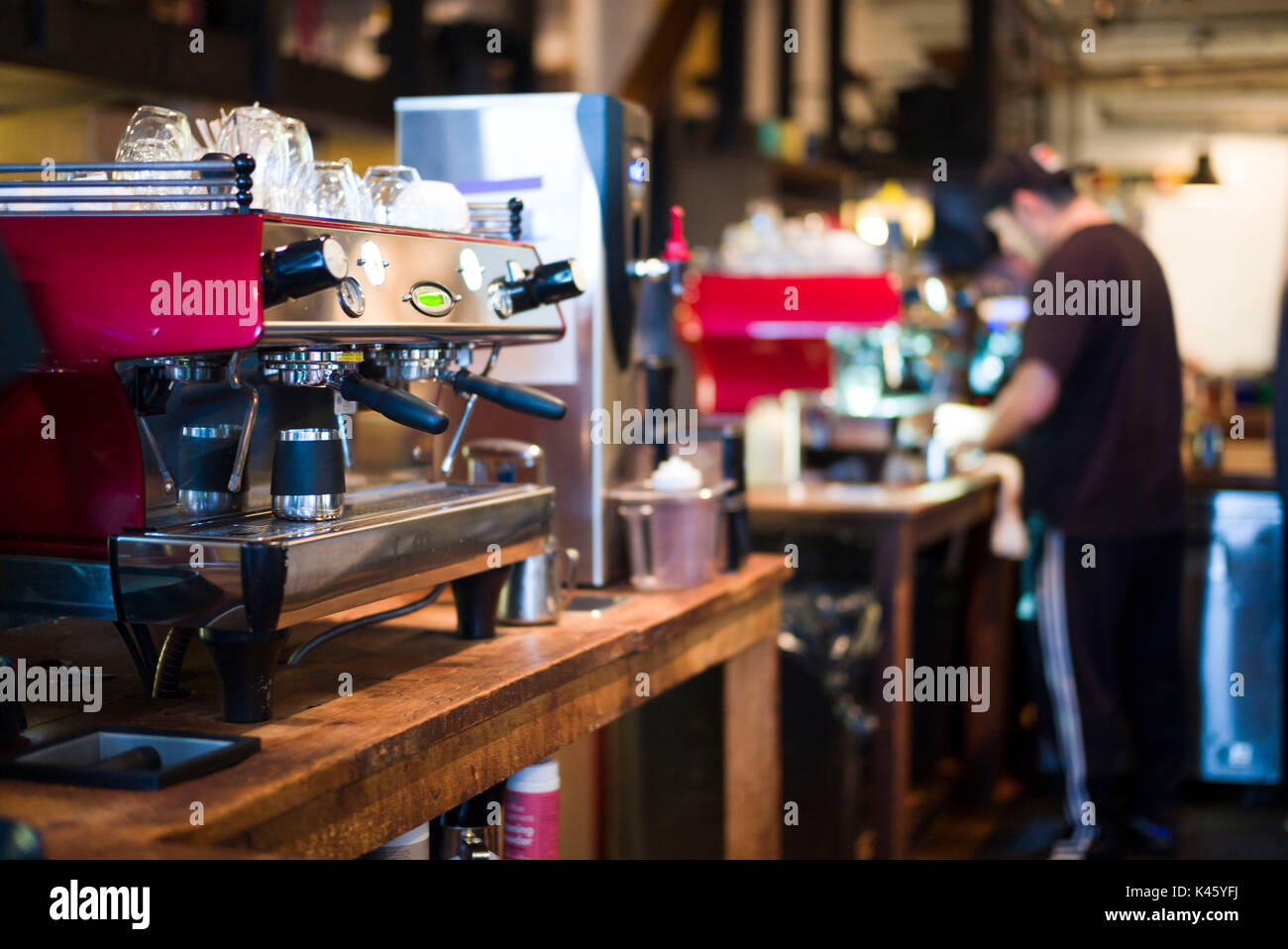 USA, New York, New York City, Brooklyn-Dumbo, coffee shop espresso ...