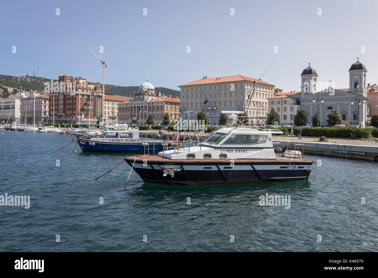Launch service hi-res stock photography and images - Alamy
