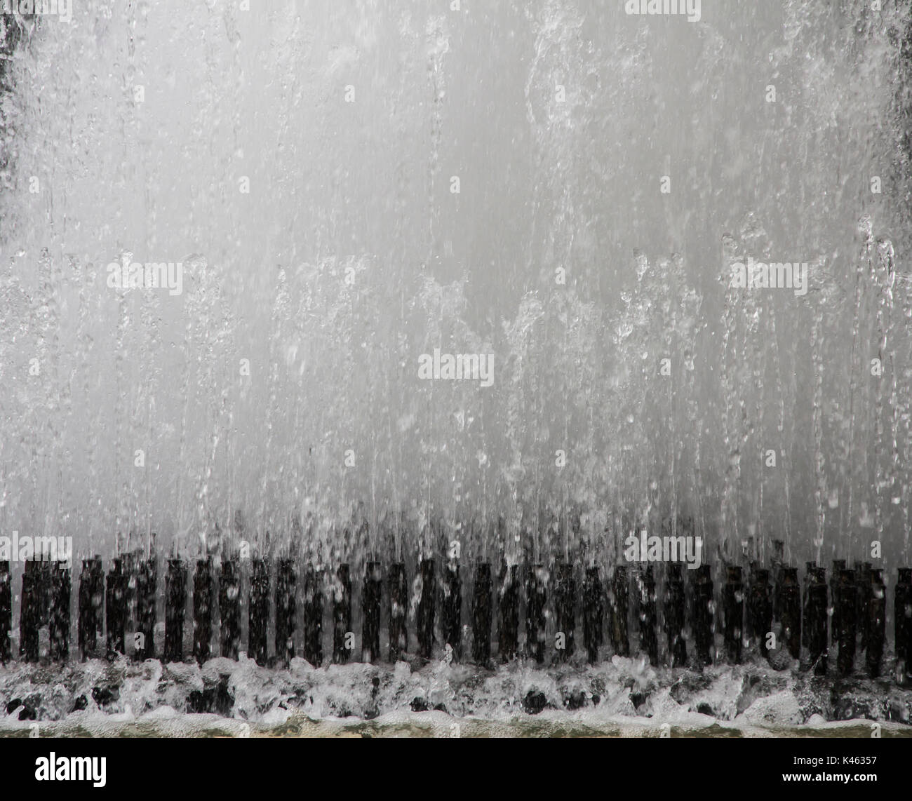 Fountain splashes in motion hi-res stock photography and images - Alamy