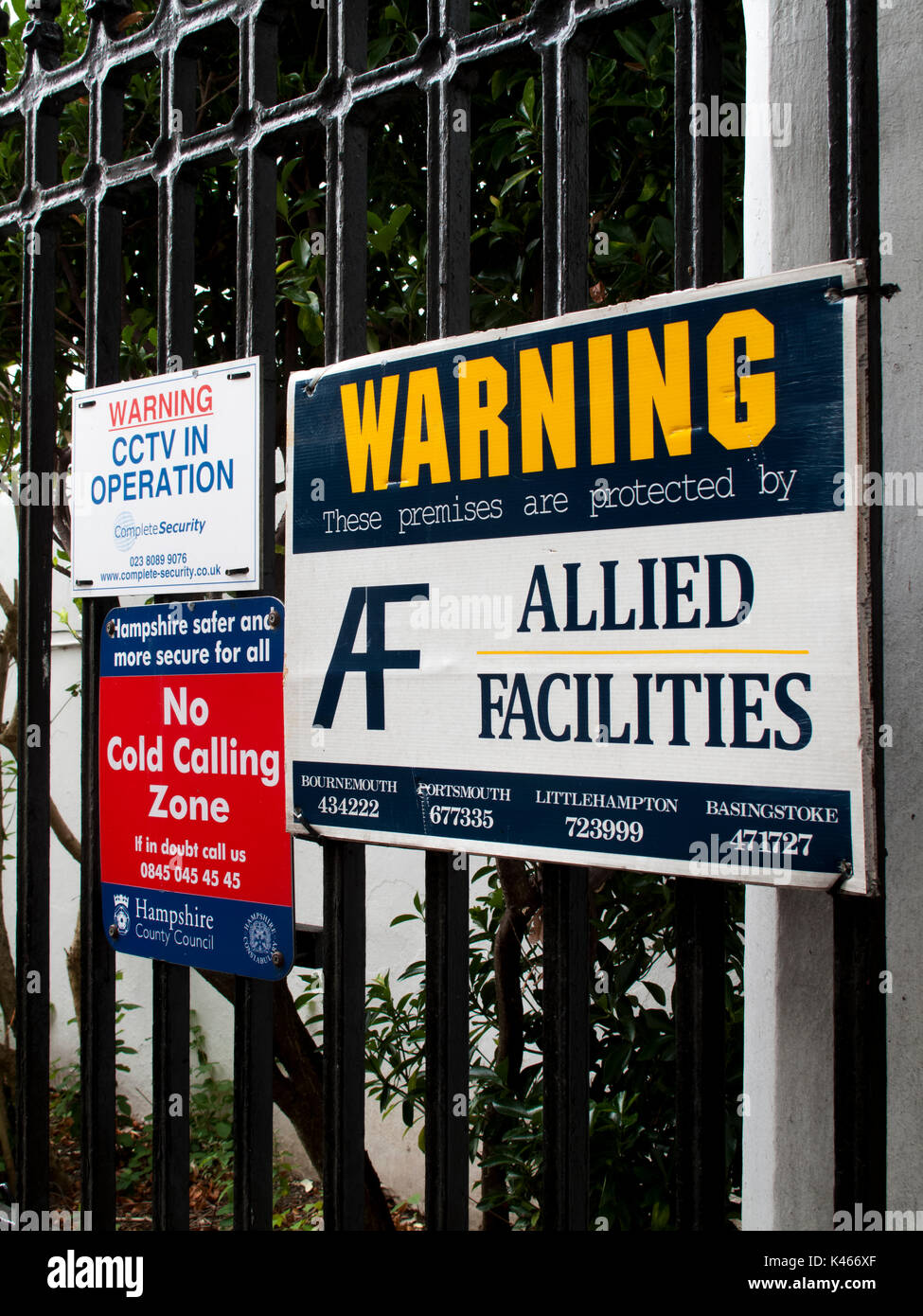 Security gate cctv sign hi-res stock photography and images - Alamy