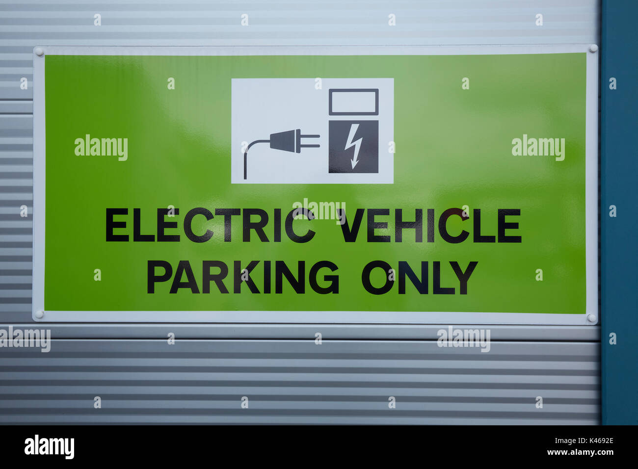 Electric Vehicle Charging Point Sign UK Stock Photo - Alamy