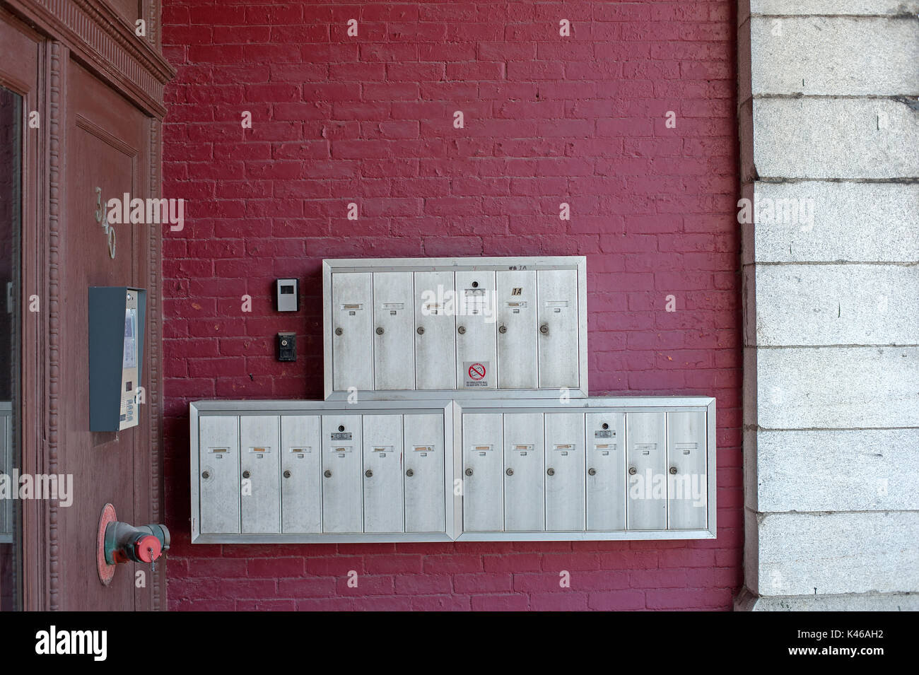 Row mailboxes hi-res stock photography and images - Alamy