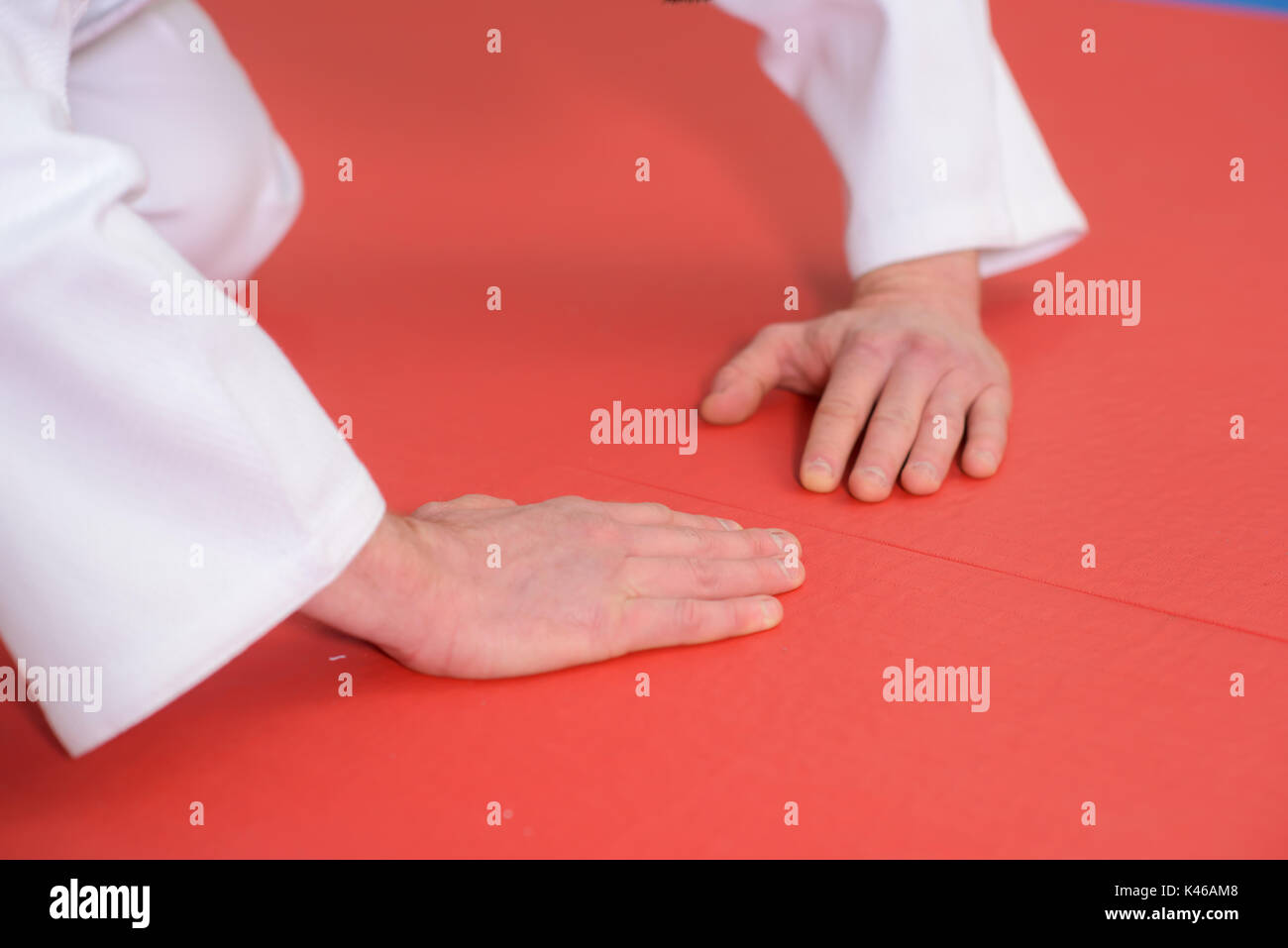 Knuckle karate hi-res stock photography and images - Alamy
