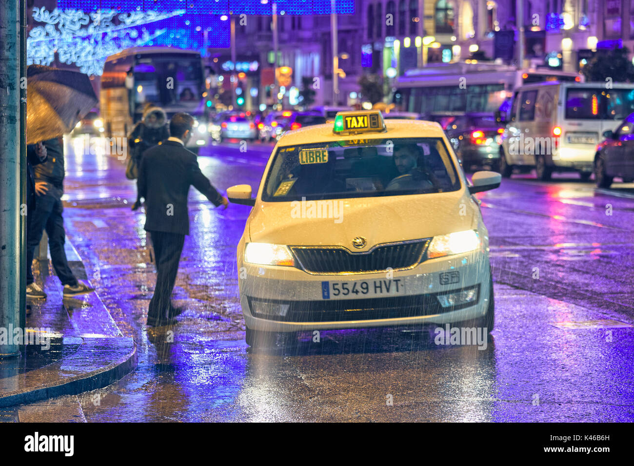 Rainy taxi hi-res stock photography and images - Alamy