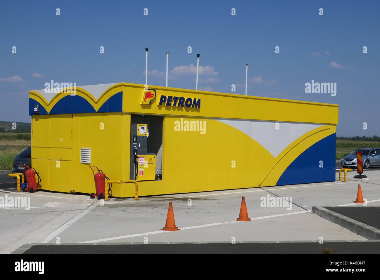 Romanian petrol station Petrom, Romania Stock Photo - Alamy