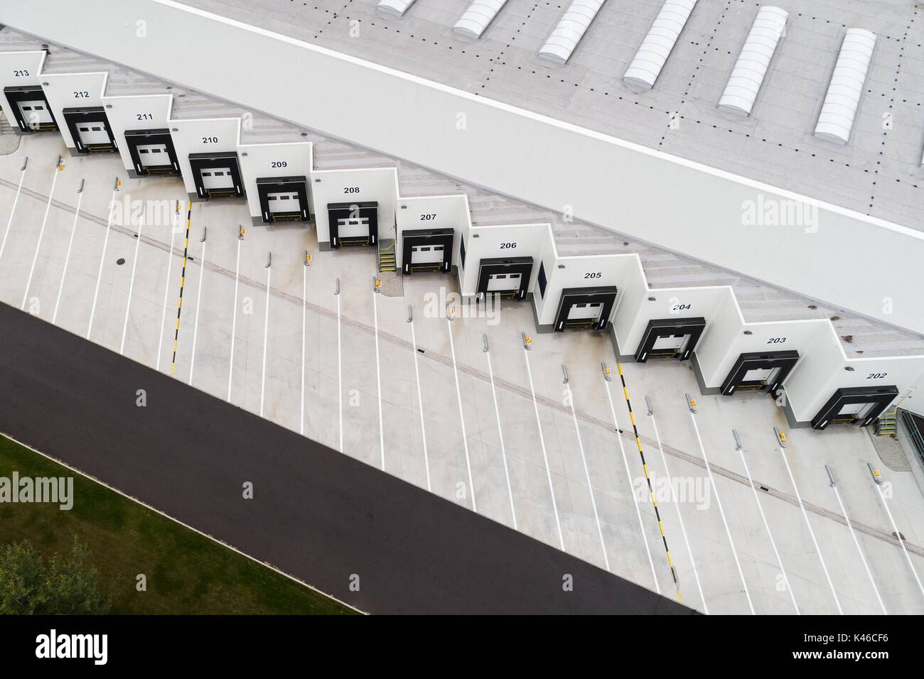 Aerial view on loading bays in distribution center Stock Photo - Alamy