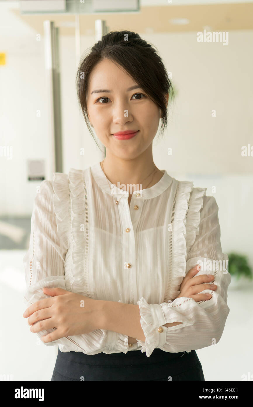 Korean female office hi-res stock photography and images - Alamy