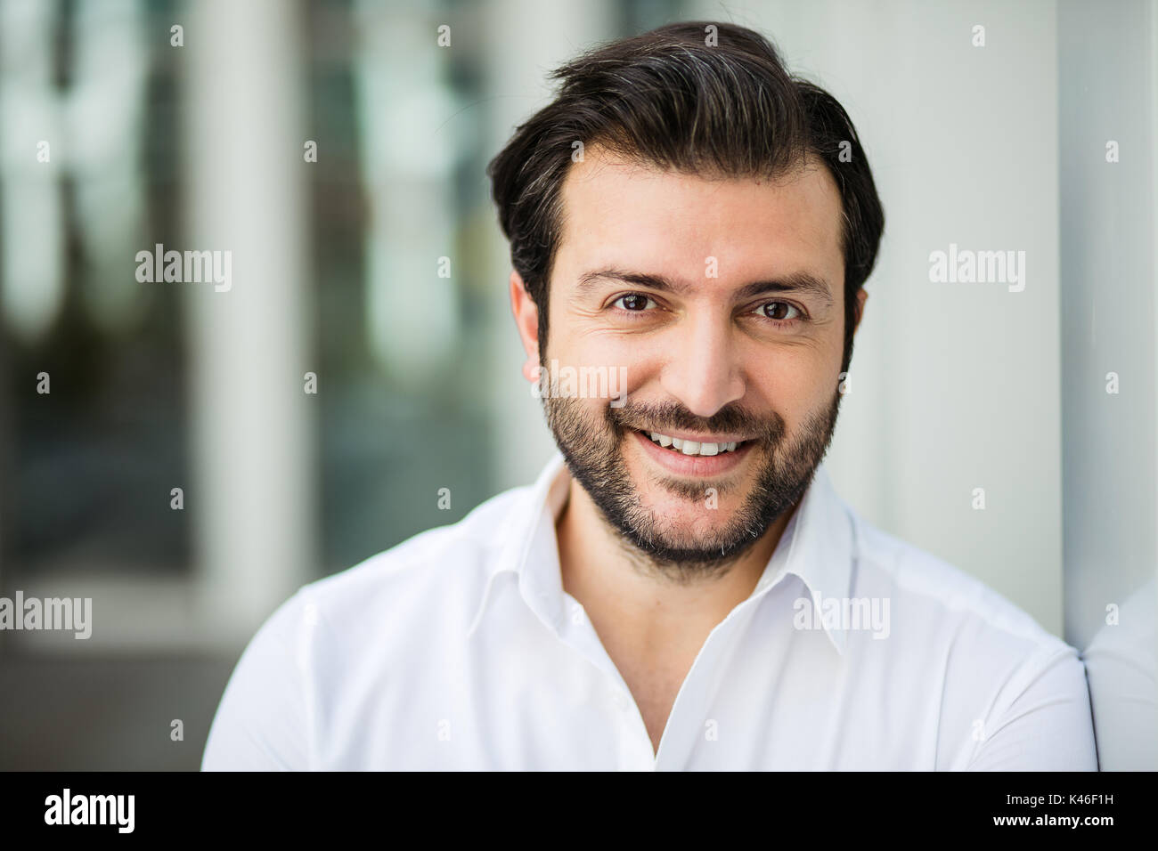 Office bulilding hi-res stock photography and images - Alamy