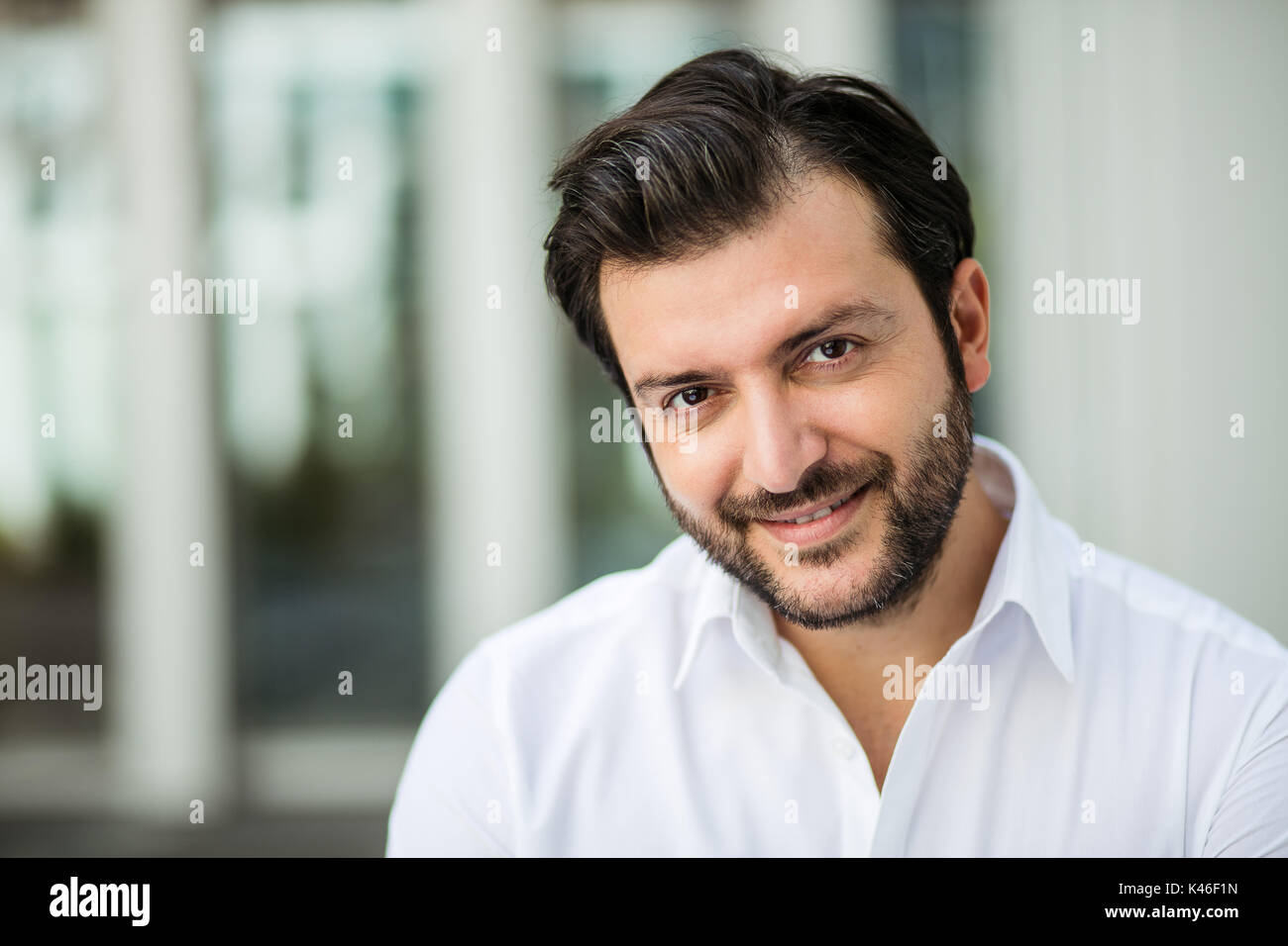 Office bulilding hi-res stock photography and images - Alamy