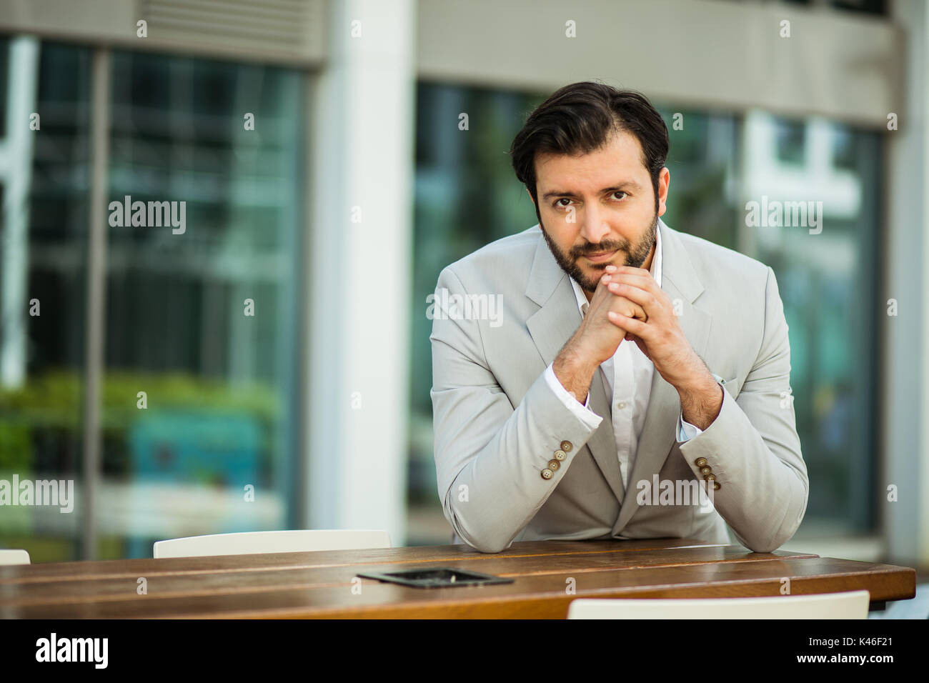 Office bulilding hi-res stock photography and images - Alamy