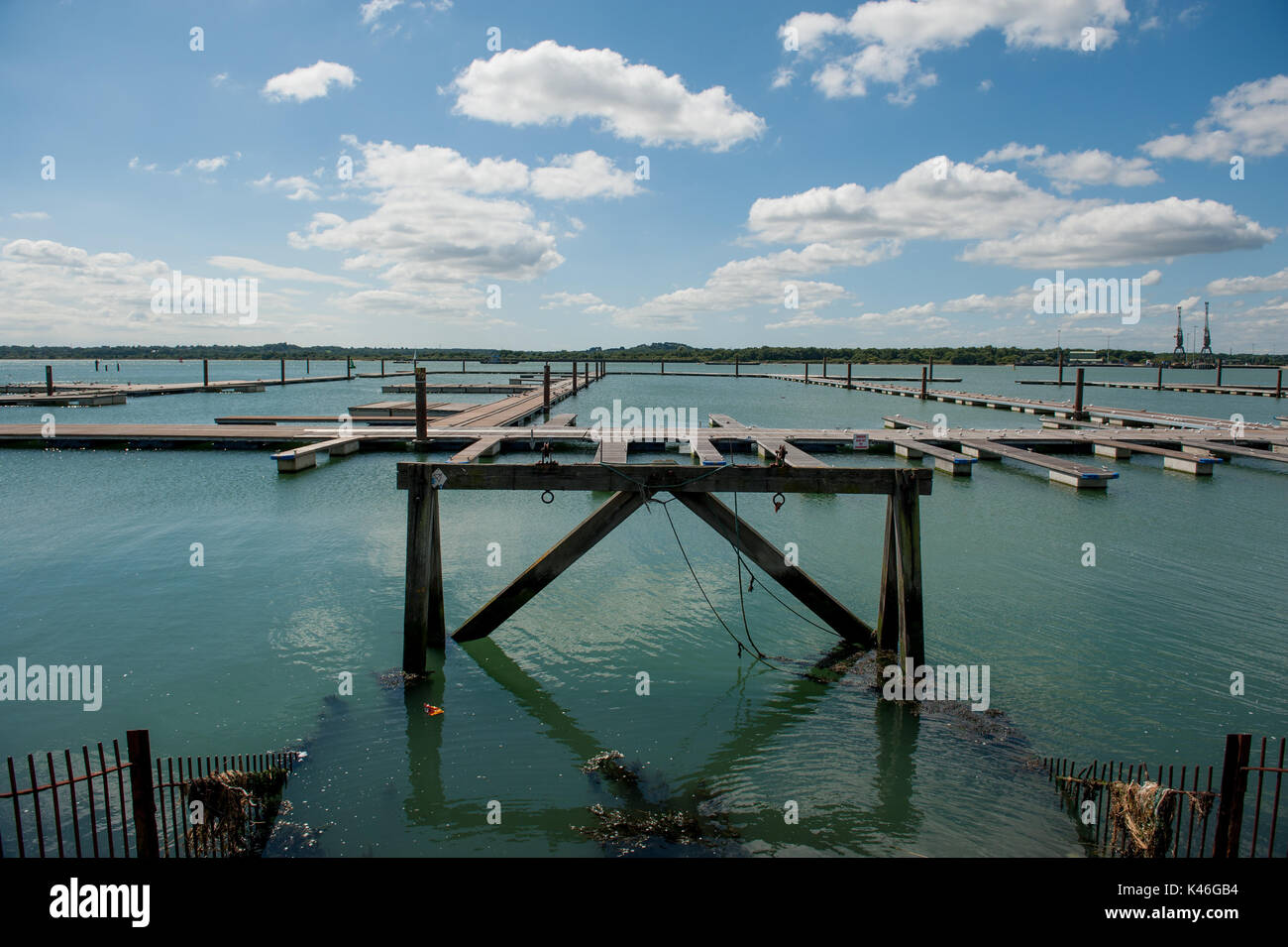 solent sea in summertime Stock Photo - Alamy